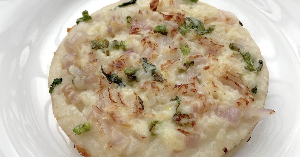 Onion Cheese Uttapam - How To Make Onion Cheese Uttapam