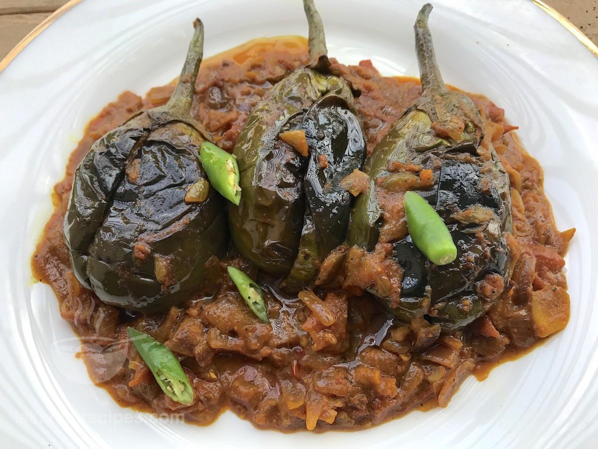 Masala Baingan Recipe - Learn How To Make Baingan Masala Masala Baingan Recipe - Learn How To Make Baingan Masala